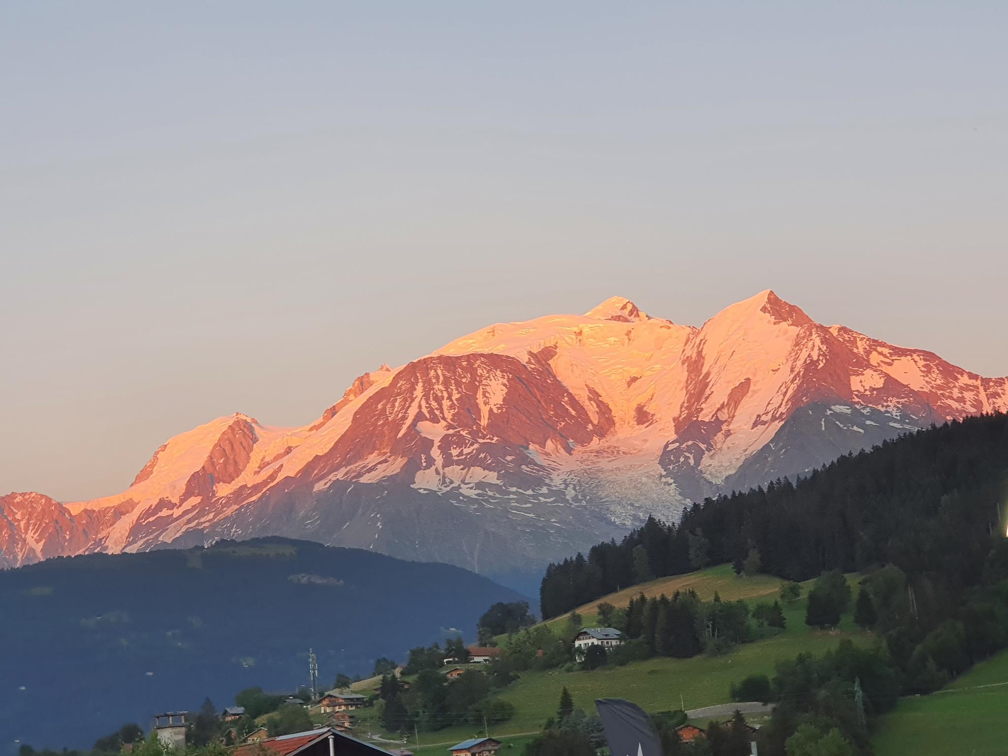Galerie de photographies de notre hôtel Le Chalet Blanc à Megève